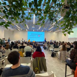 About Me - Barbara Oakley